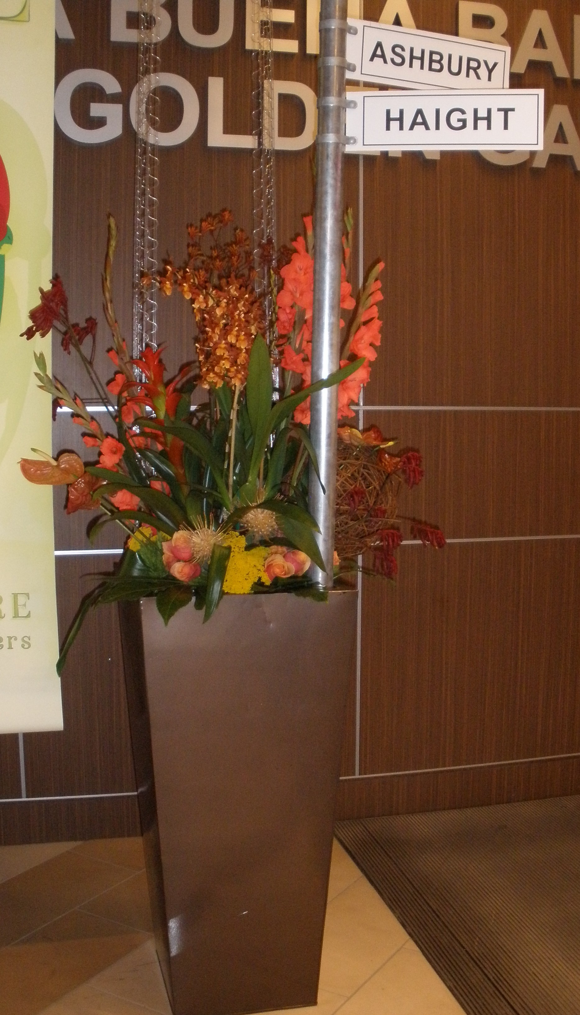 Floral Designs at AIFD Symposium 2011 - Martin's, the Flower People