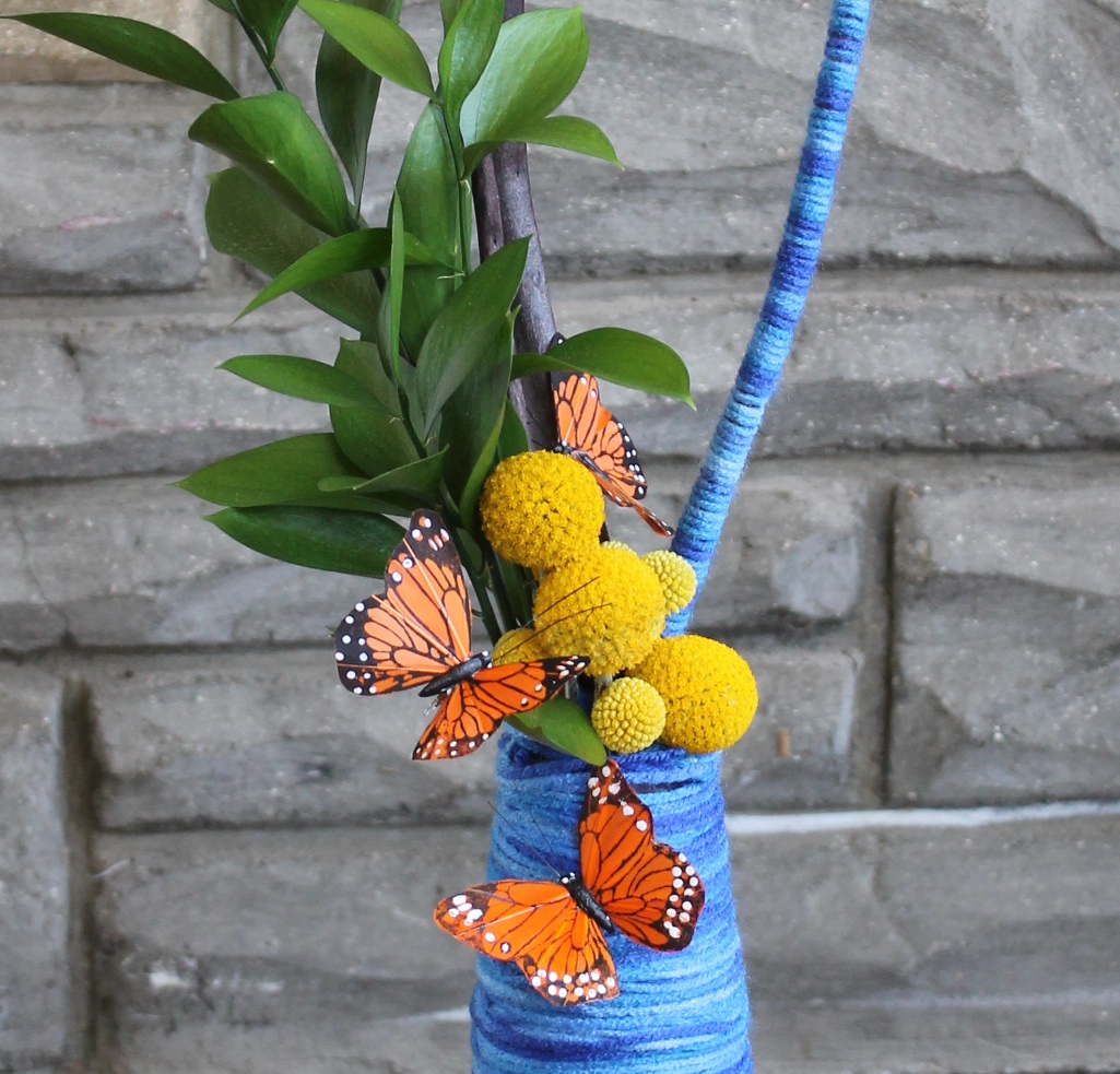 Yarn-wrapped vases with butterflies - Martin's, the Flower People