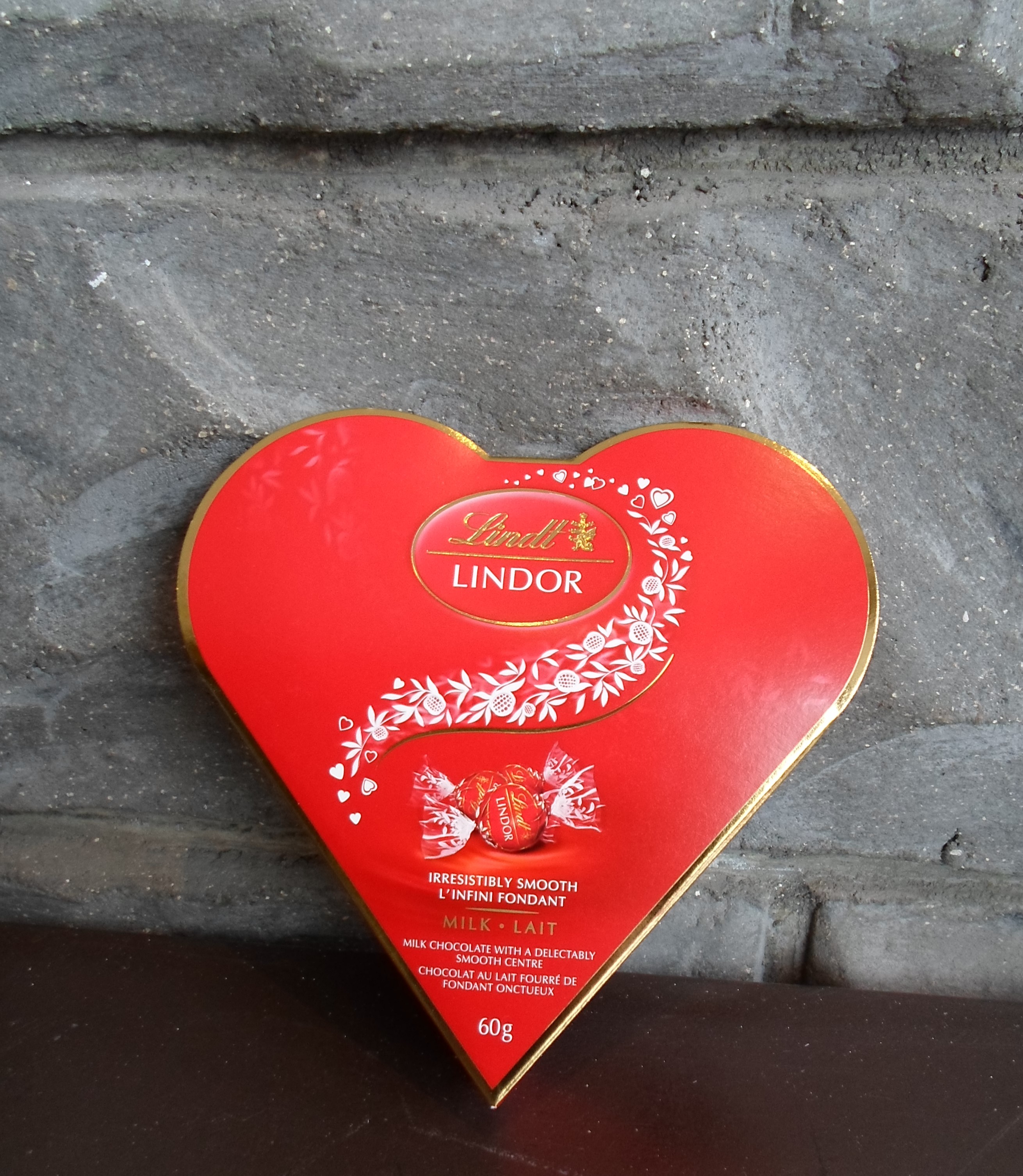 Lindor Gem Box :: Martin's Flowers